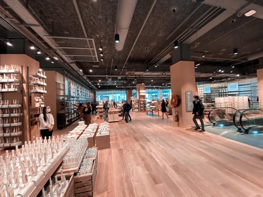 Info fraiche : le plus grand Muji de France ouvre aujourd'hui à Lyon